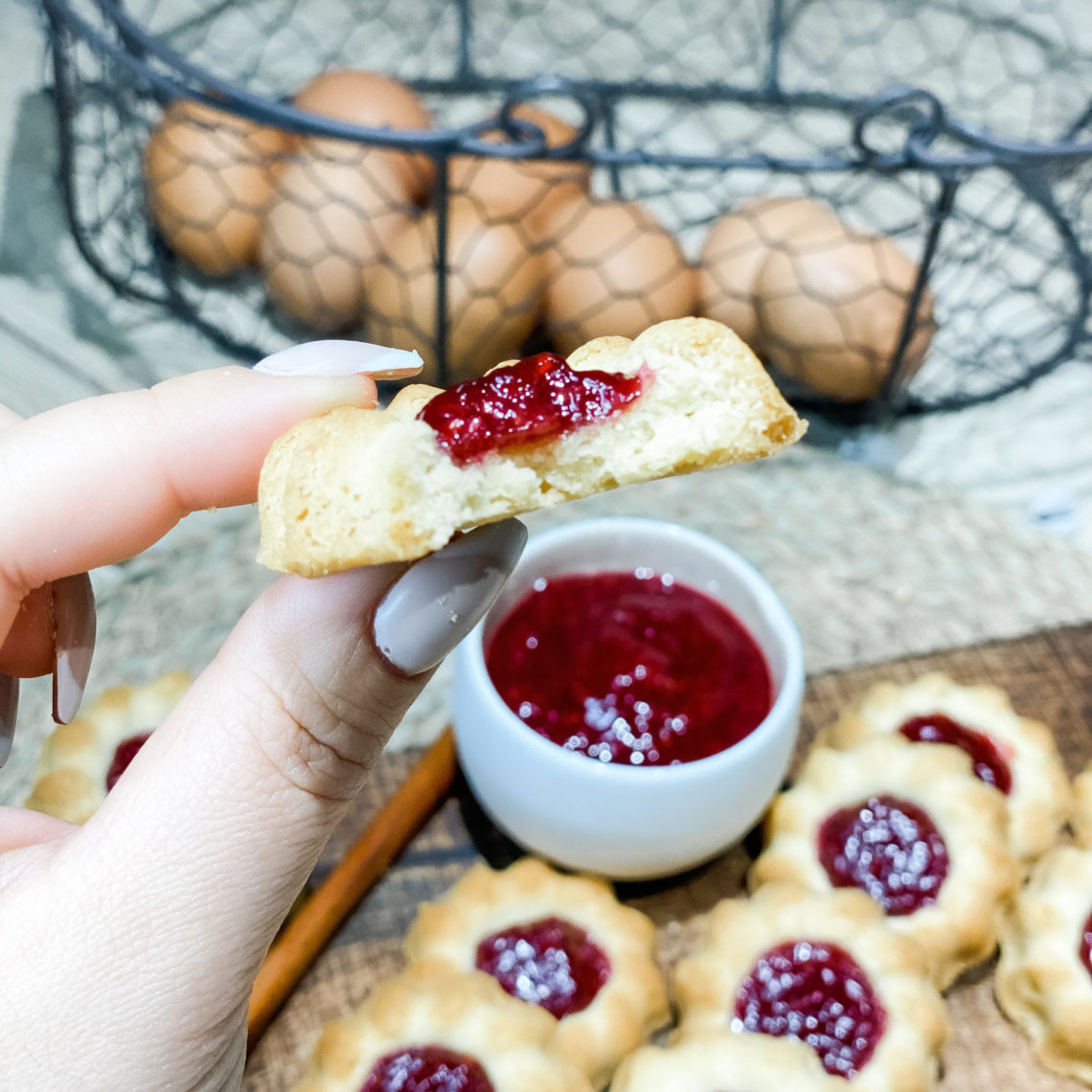 Recette de Sablés confiture très gourmande - laurafoodfamily.fr